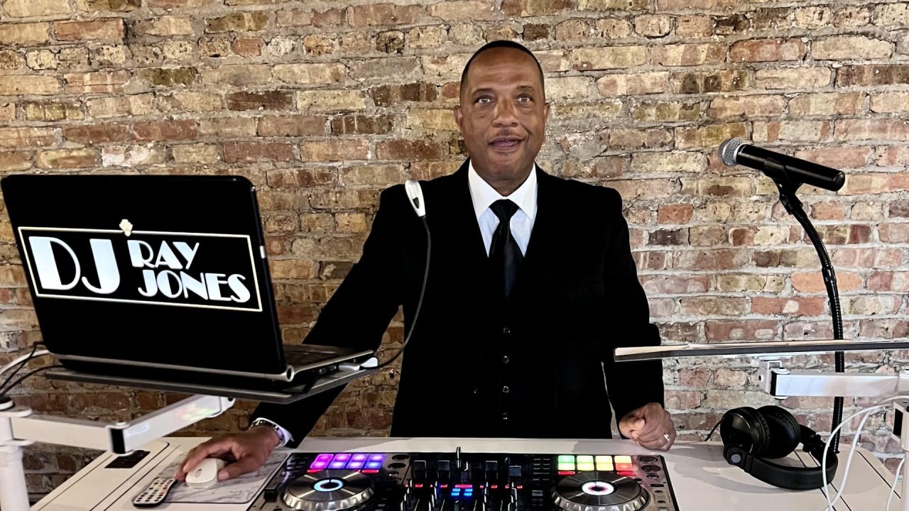 Ray Jones - Sounds Abound Entertainment